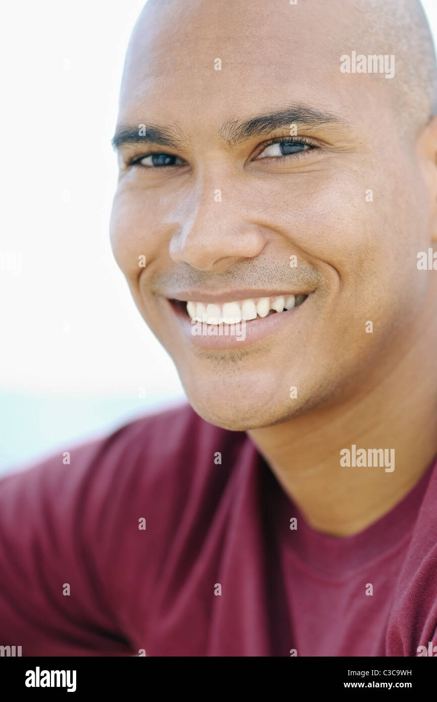Latin male 20s head shoulders hi-res stock photography and images - Alamy