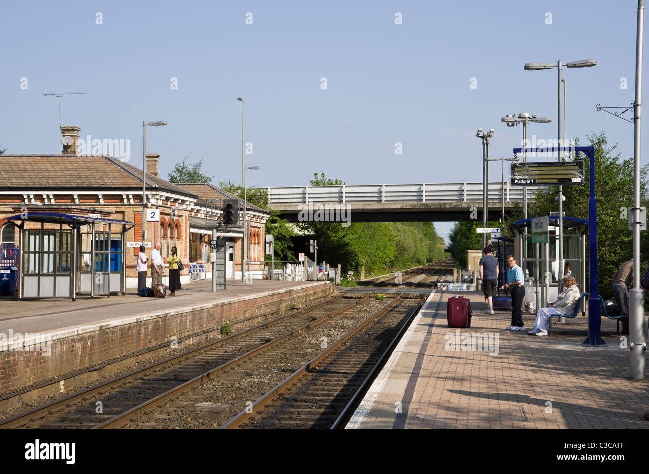North camp railway station hi-res stock photography and images - Alamy