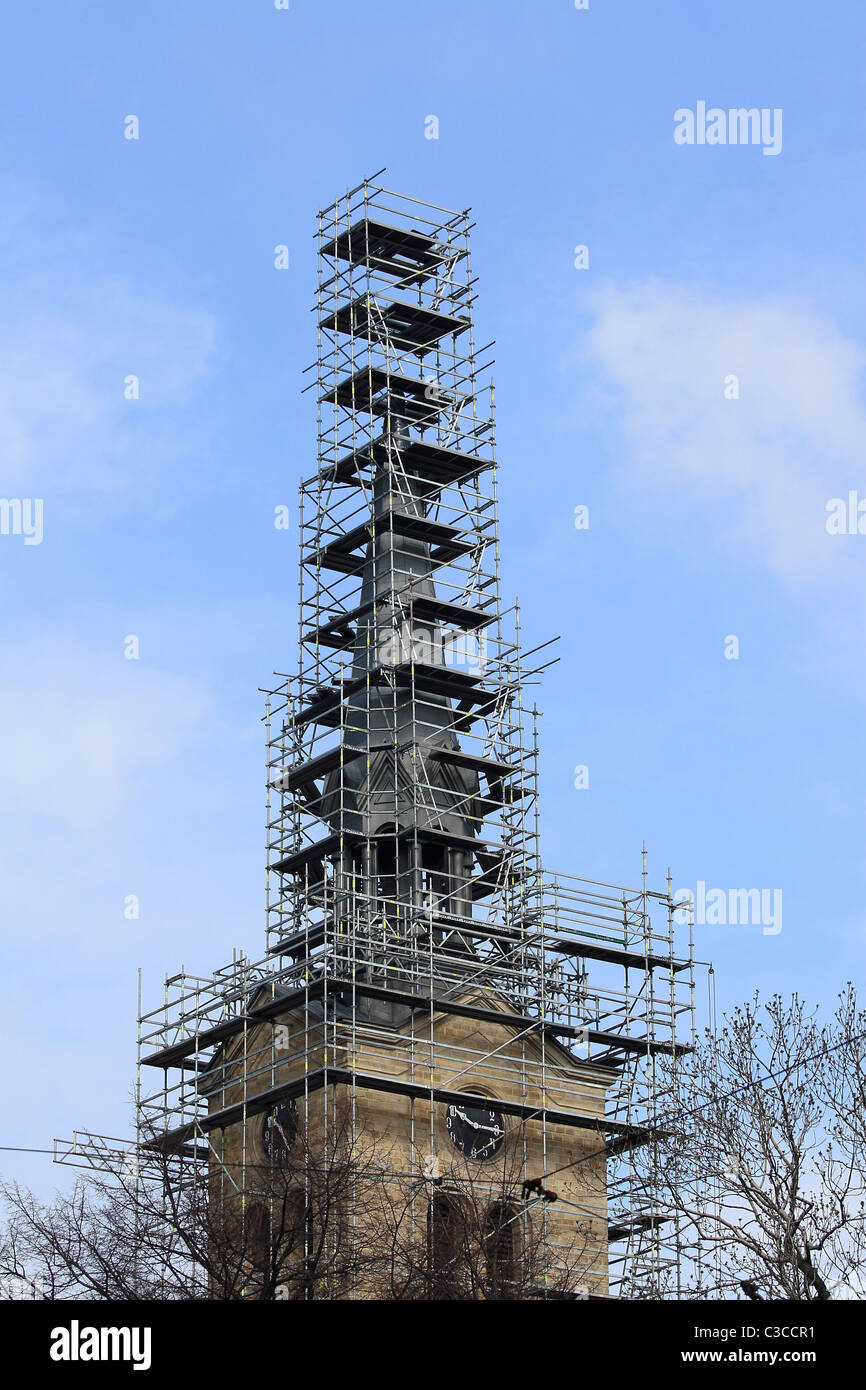 Scaffolding on tower hi-res stock photography and images - Alamy