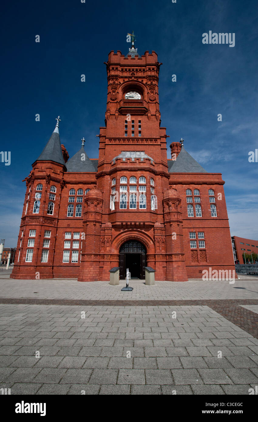 Pierhead building in Cardiff Bay Stock Photo - Alamy
