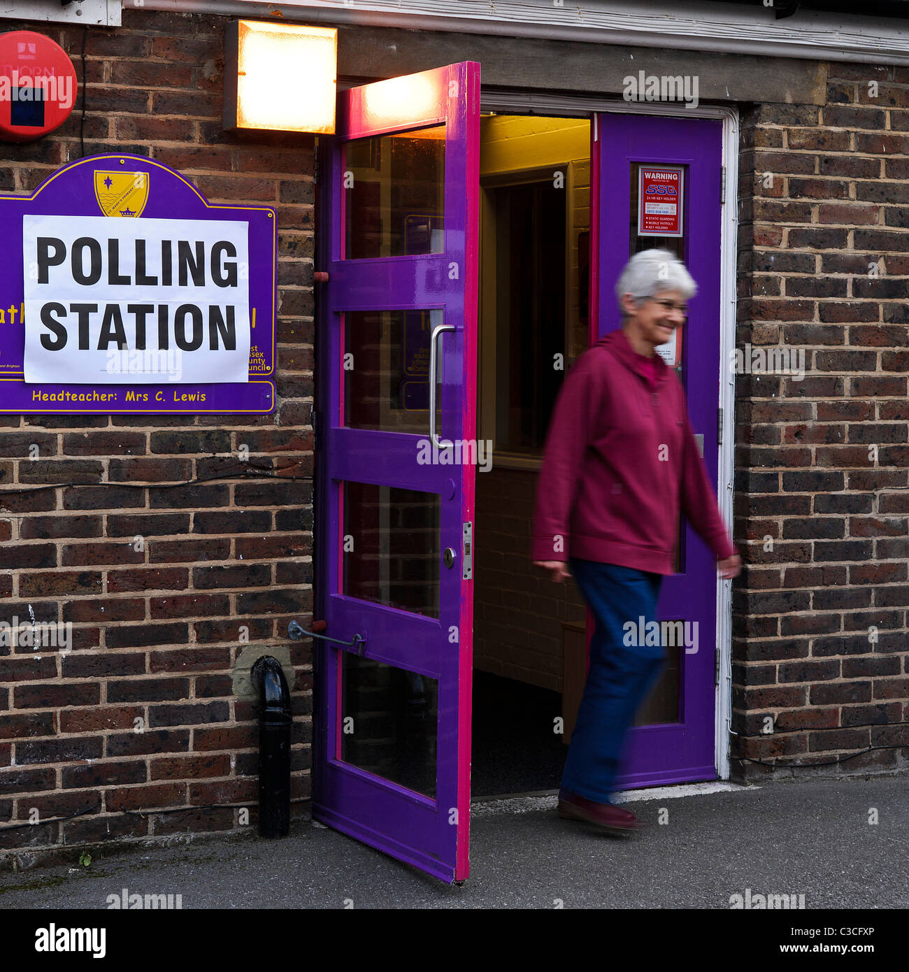 Voting system hi-res stock photography and images - Alamy