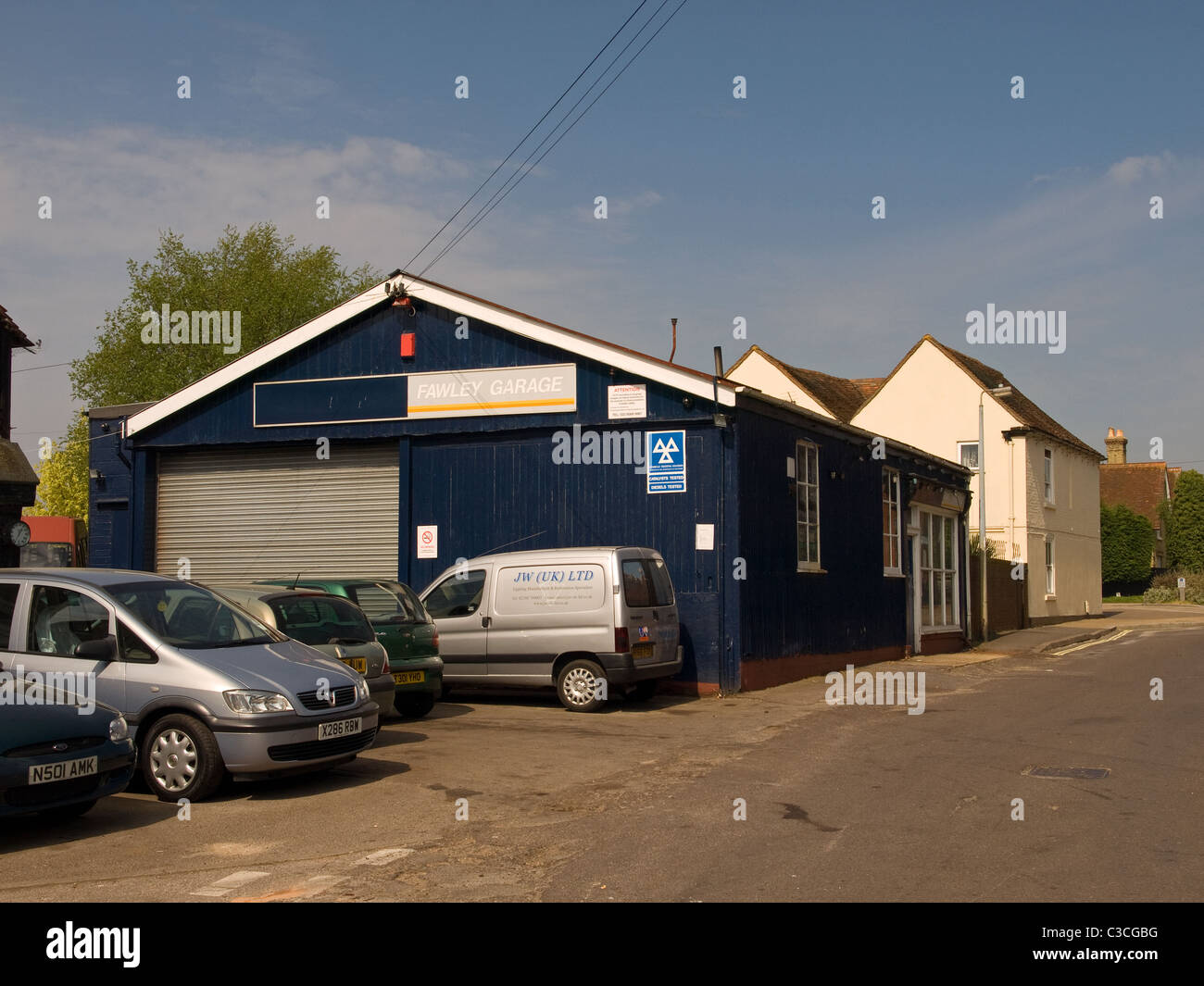 Fawley village hi-res stock photography and images - Alamy