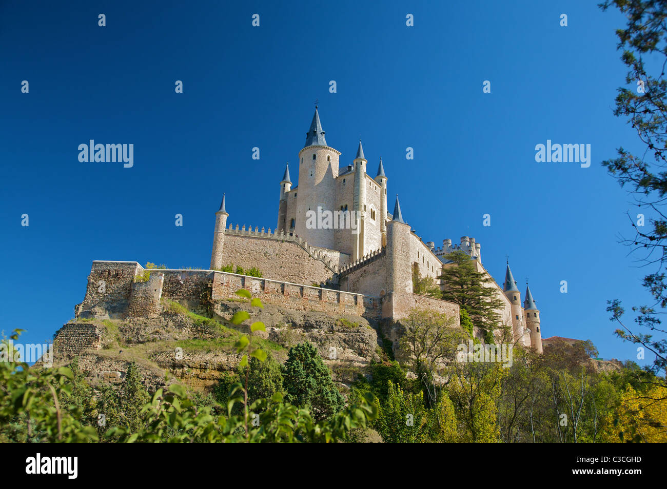 Europe spain fortress tower big hi-res stock photography and images - Alamy