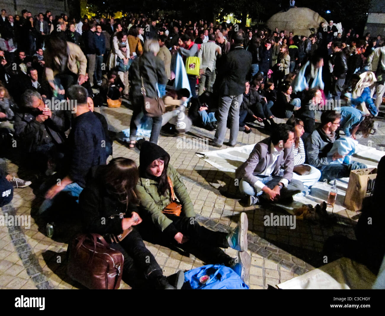 Contemporary arts performance hi-res stock photography and images - Alamy