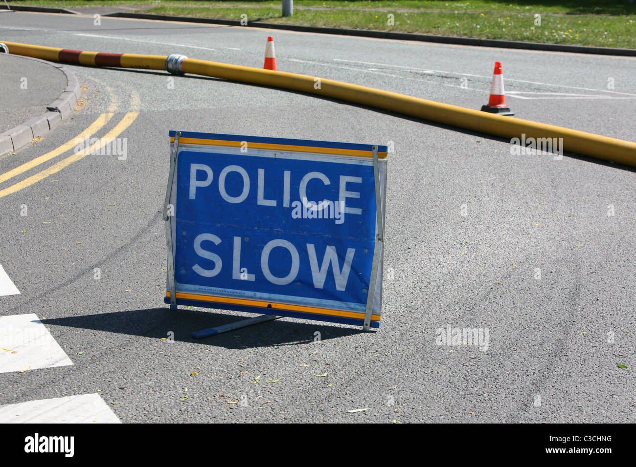 Police slow sign hi-res stock photography and images - Alamy