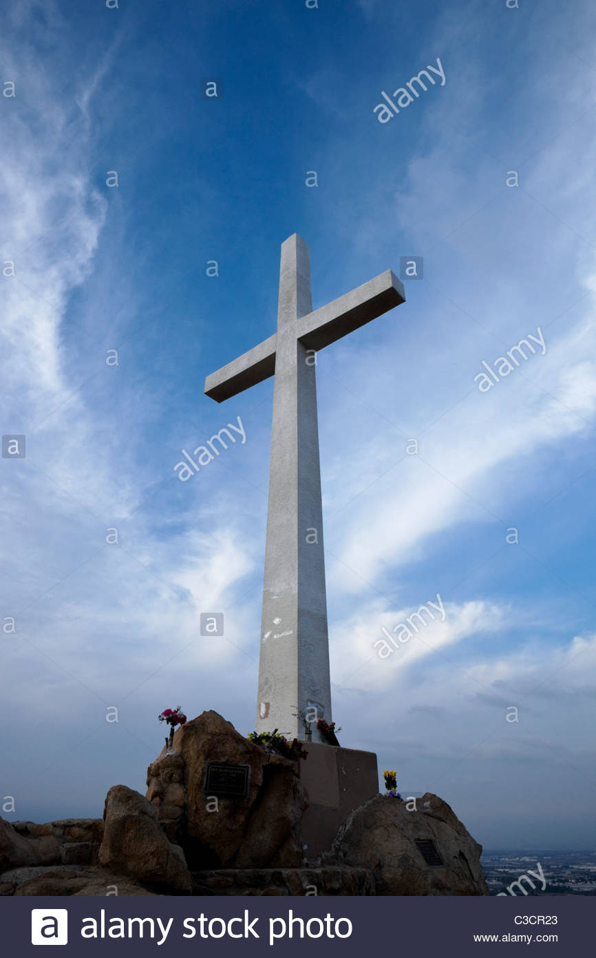 Riverside Cross High Resolution Stock Photography and Images - Alamy
