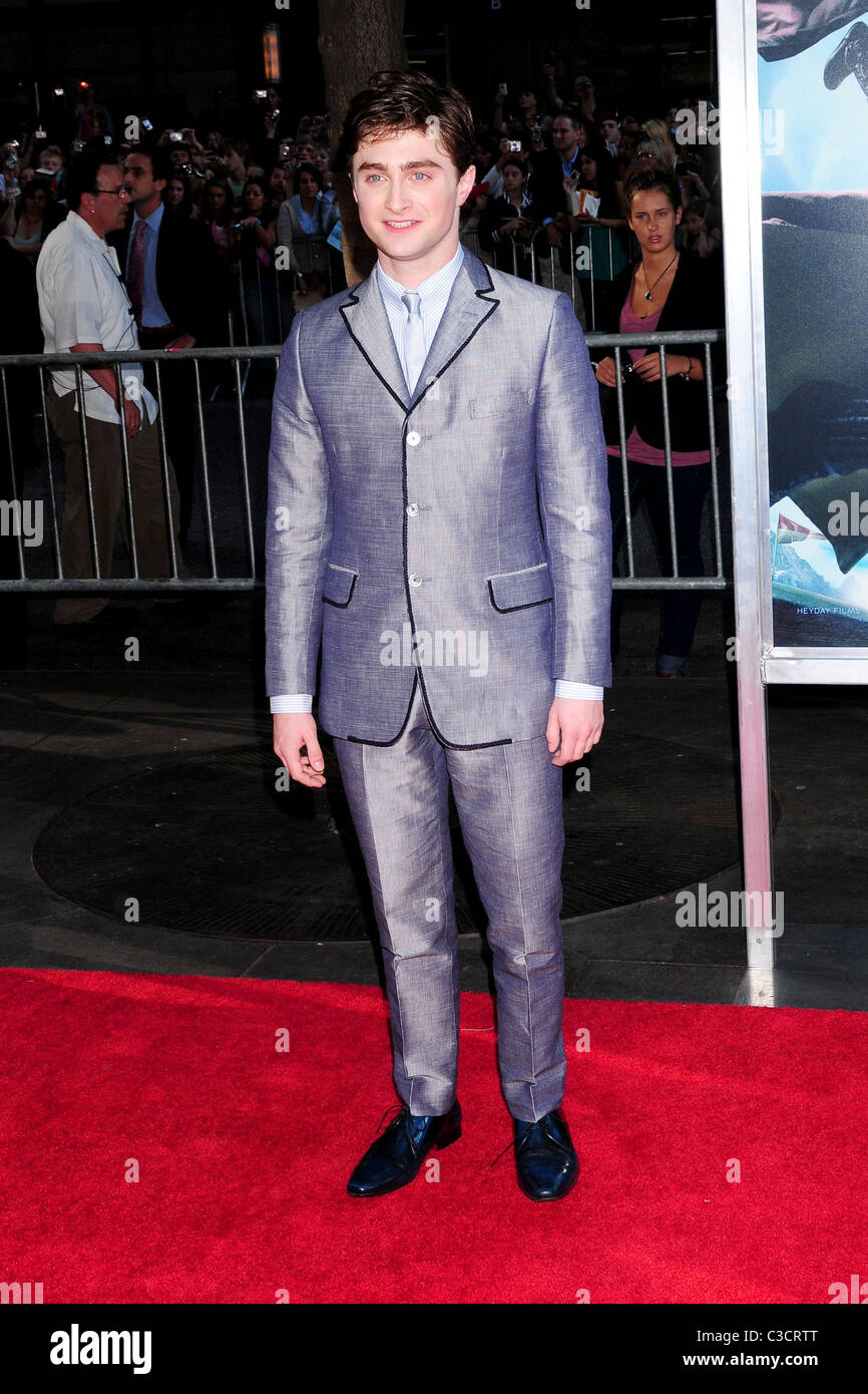 Daniel Radcliffe New York Premiere of 'Harry Potter And The Half-Blood ...