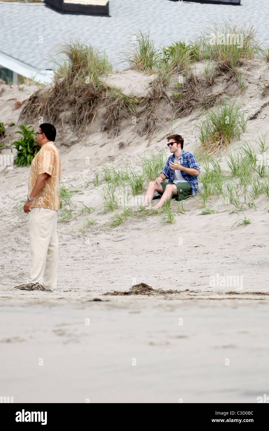 Robert Pattinson in a scene for his new movie 'Remember Me' filming at ...