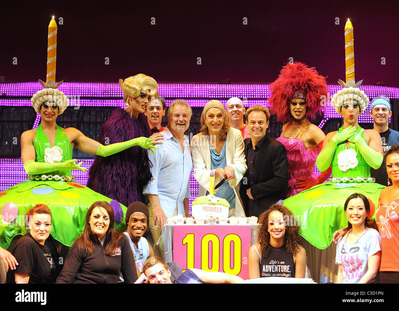 Oliver thornton hi-res stock photography and images - Alamy