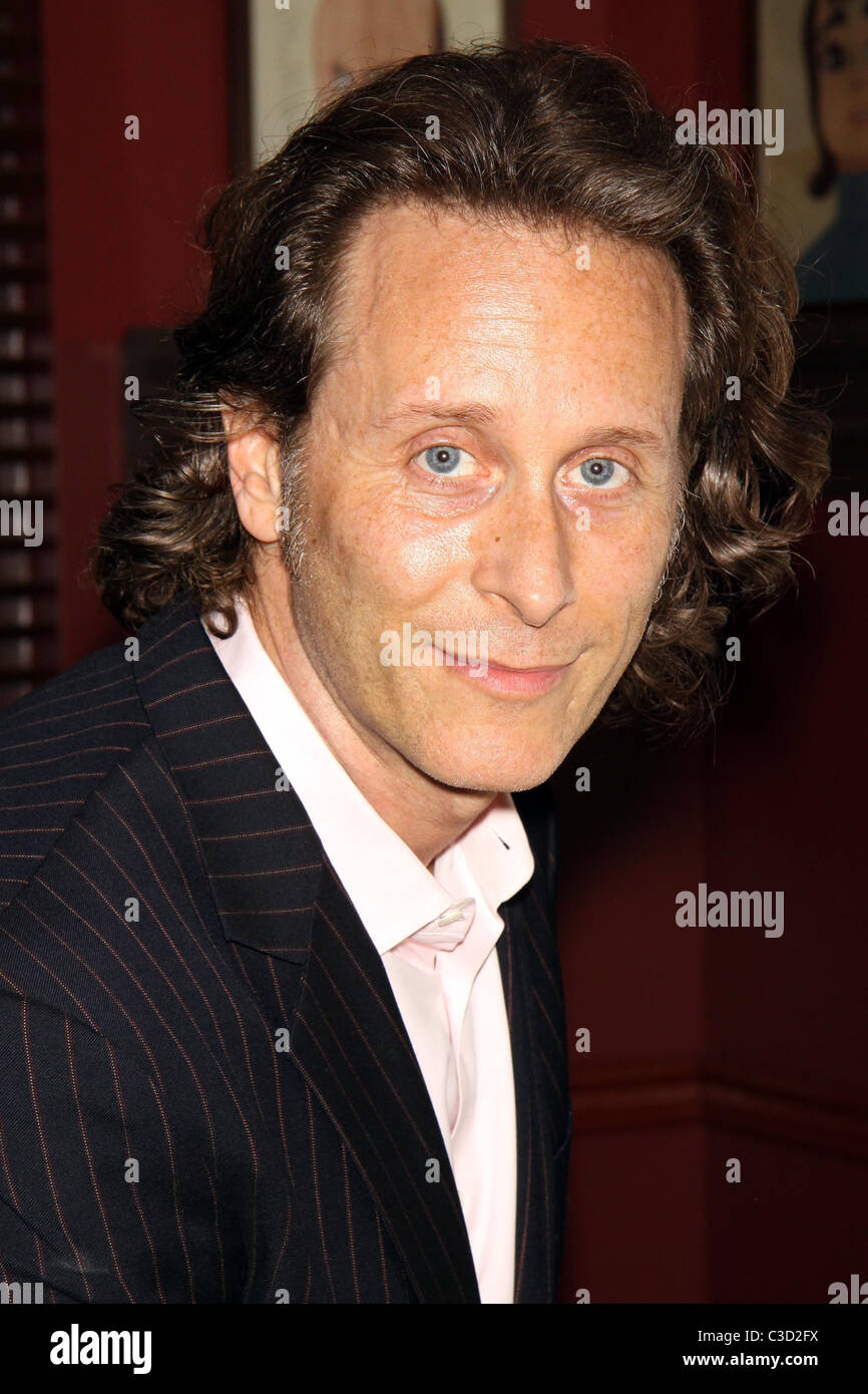 Unveiling Wall Fame High Resolution Stock Photography and Images - Alamy