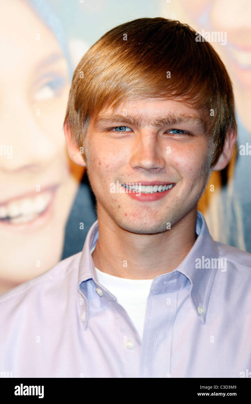 Evan Ellingson The World premiere of 'My Sister's Keeper' held at the ...
