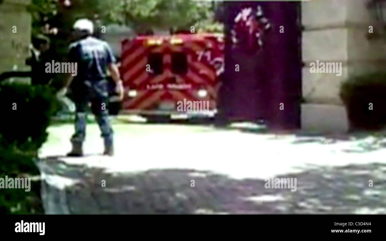 LAPD Ambulance leaving Michael Jackson's home in Los Angeles and ...