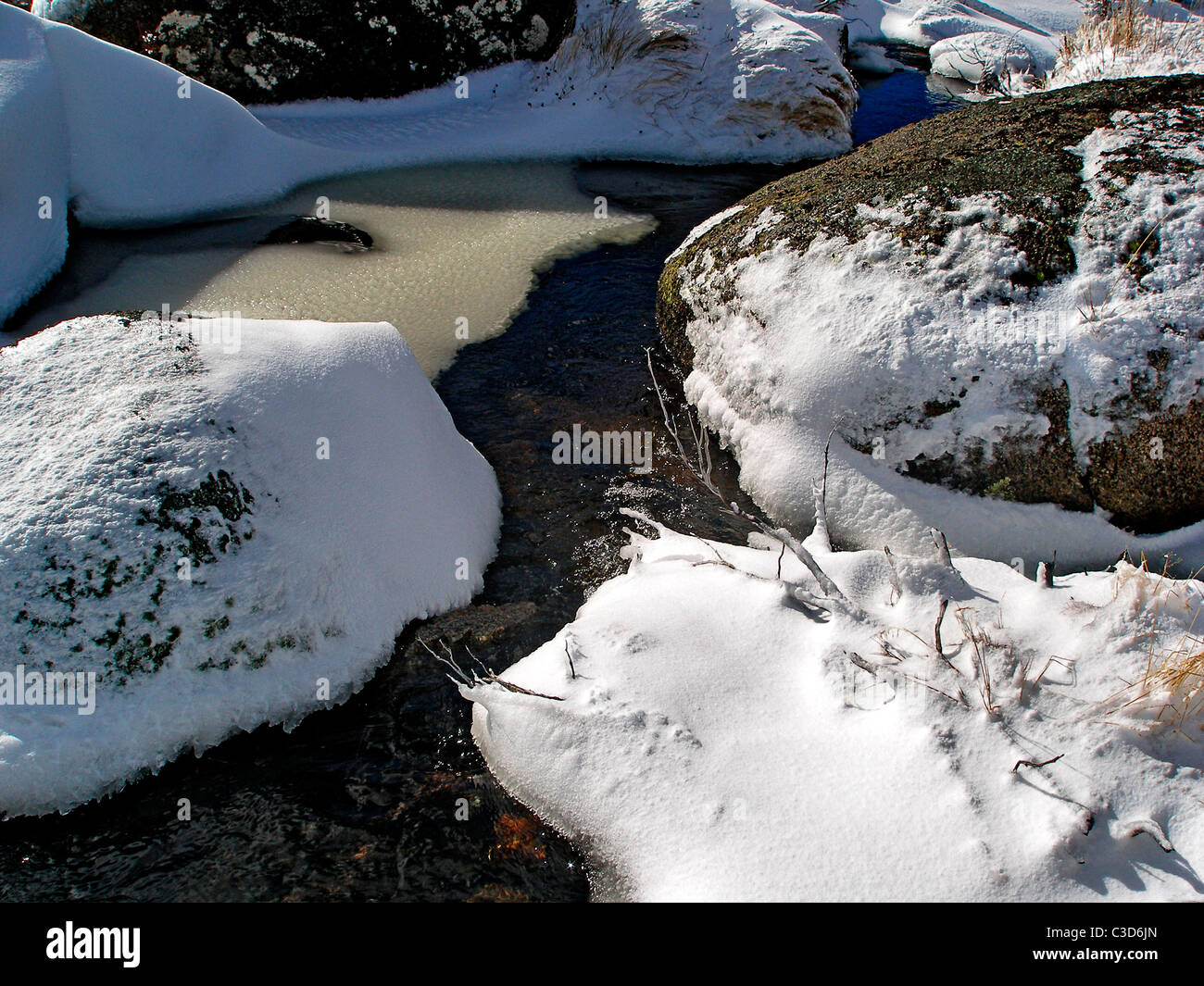 Snowy stream hi-res stock photography and images - Alamy
