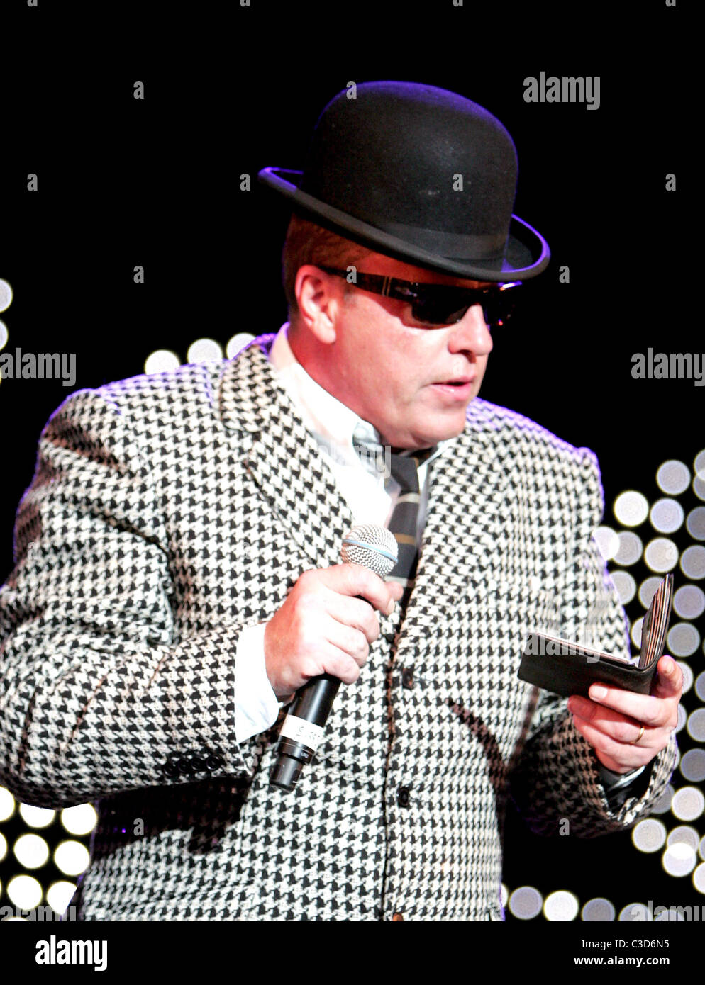 Suggs from Madness Madstock Festival 2009 held at Victoria Park London ...