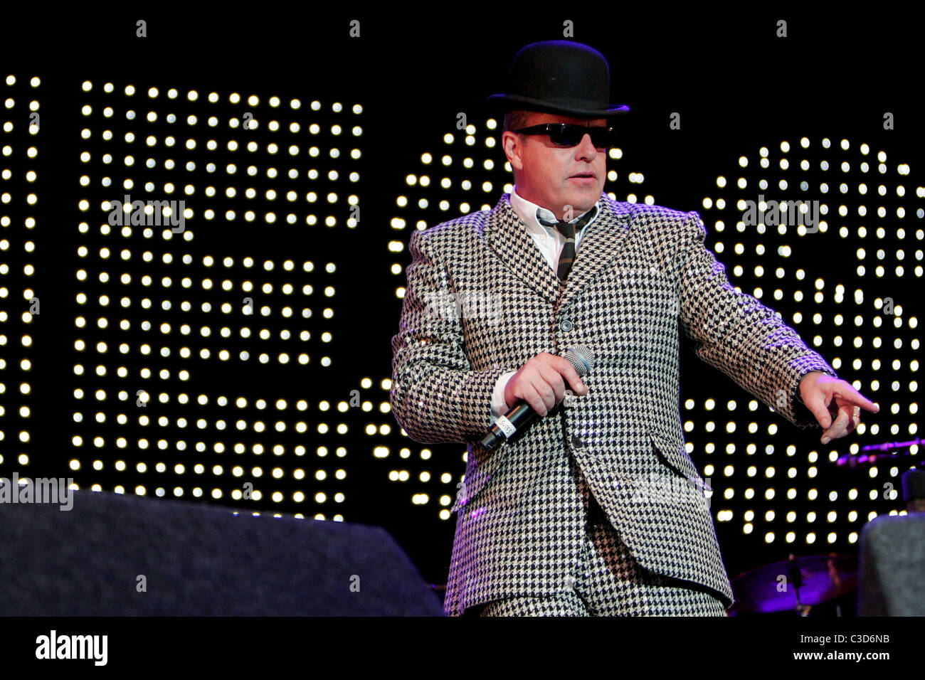 Suggs from Madness Madstock Festival 2009 held at Victoria Park London ...