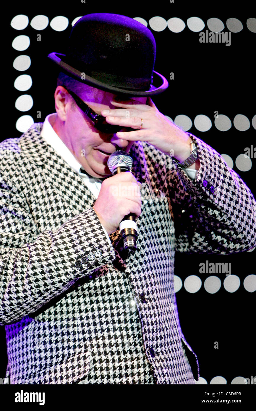 Suggs from Madness Madstock Festival 2009 held at Victoria Park London ...