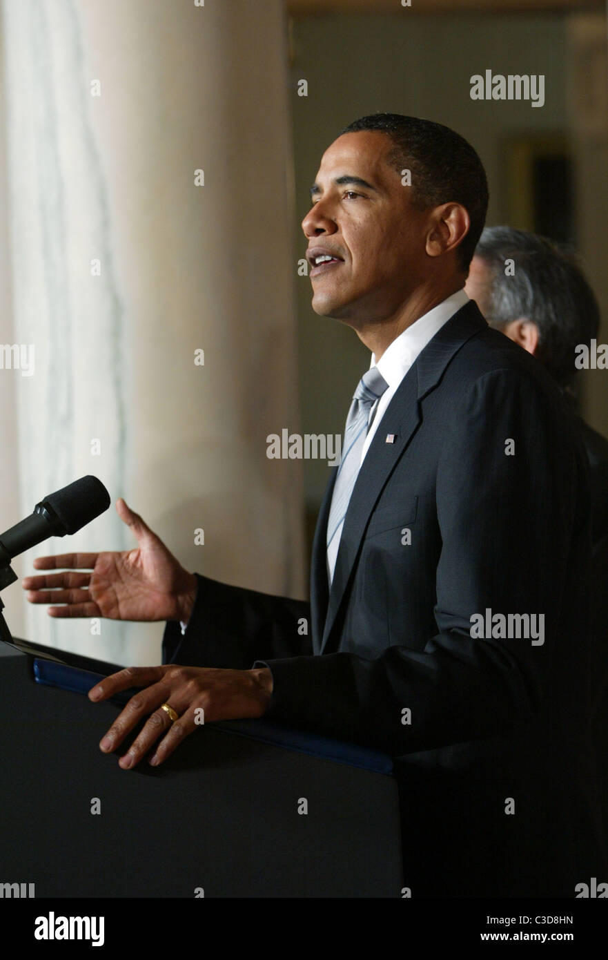 President Barack Obama discusses the administration's new energy ...