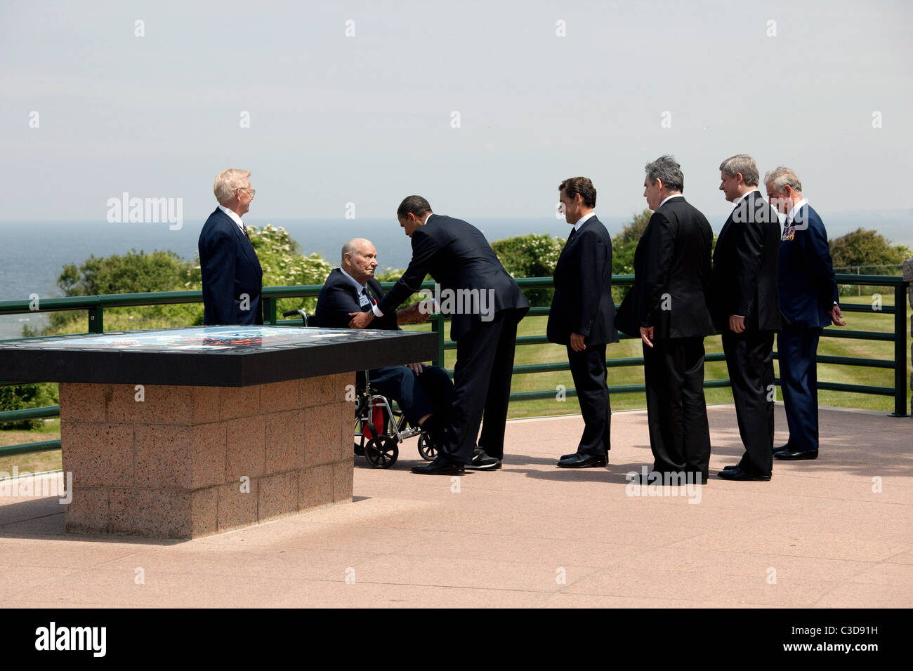 President Barack Obama speaks with veteran Ben Franklin at Normandy ...