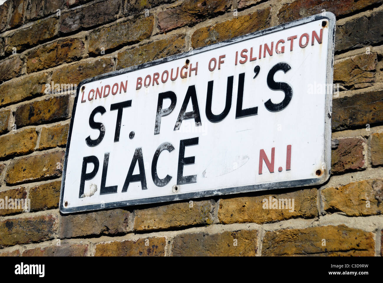 London borough of islington sign hi-res stock photography and images ...