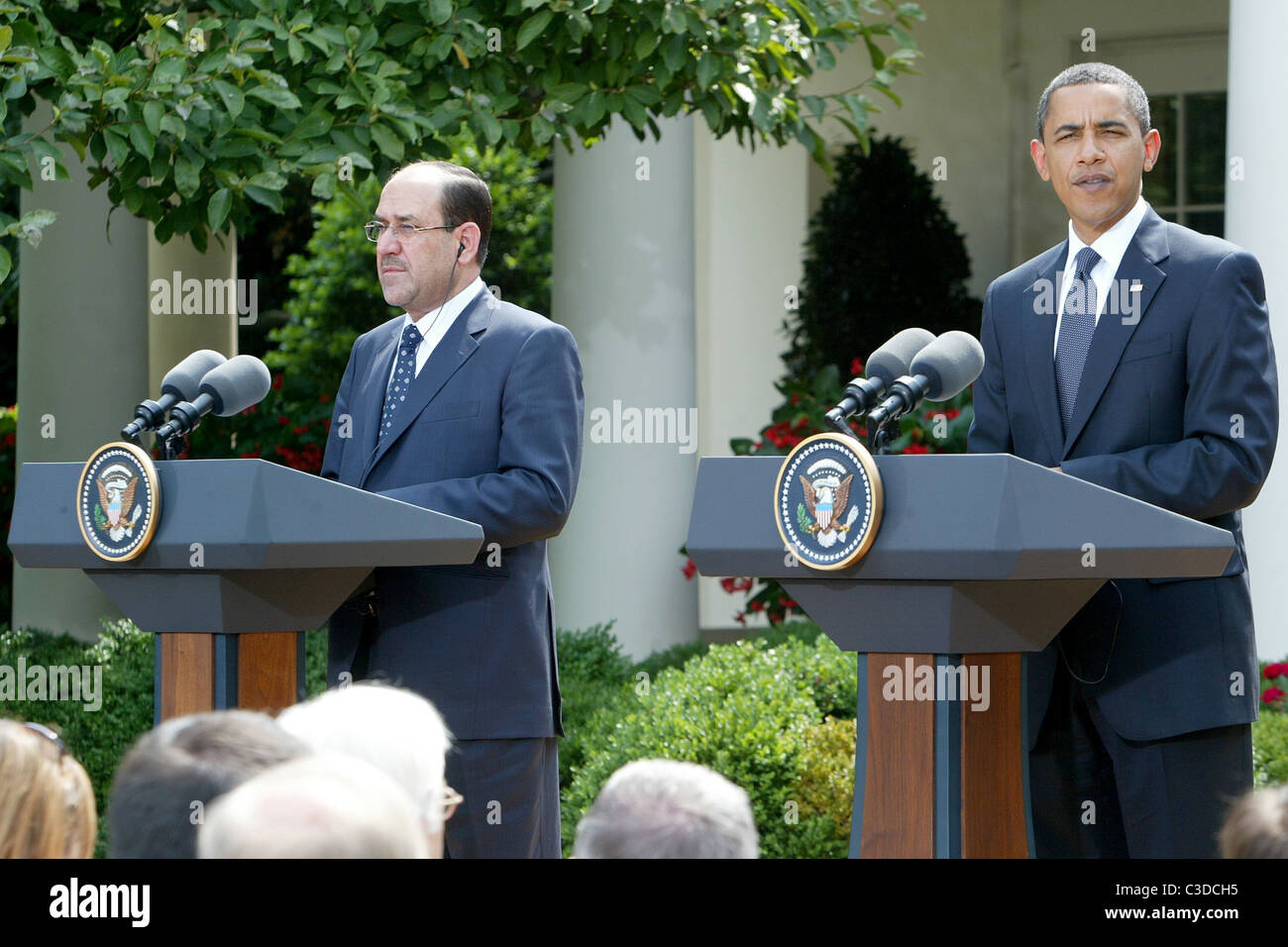 Iraqi Prime Minister Nouri al-Maliki and President Barack Obama conduct ...