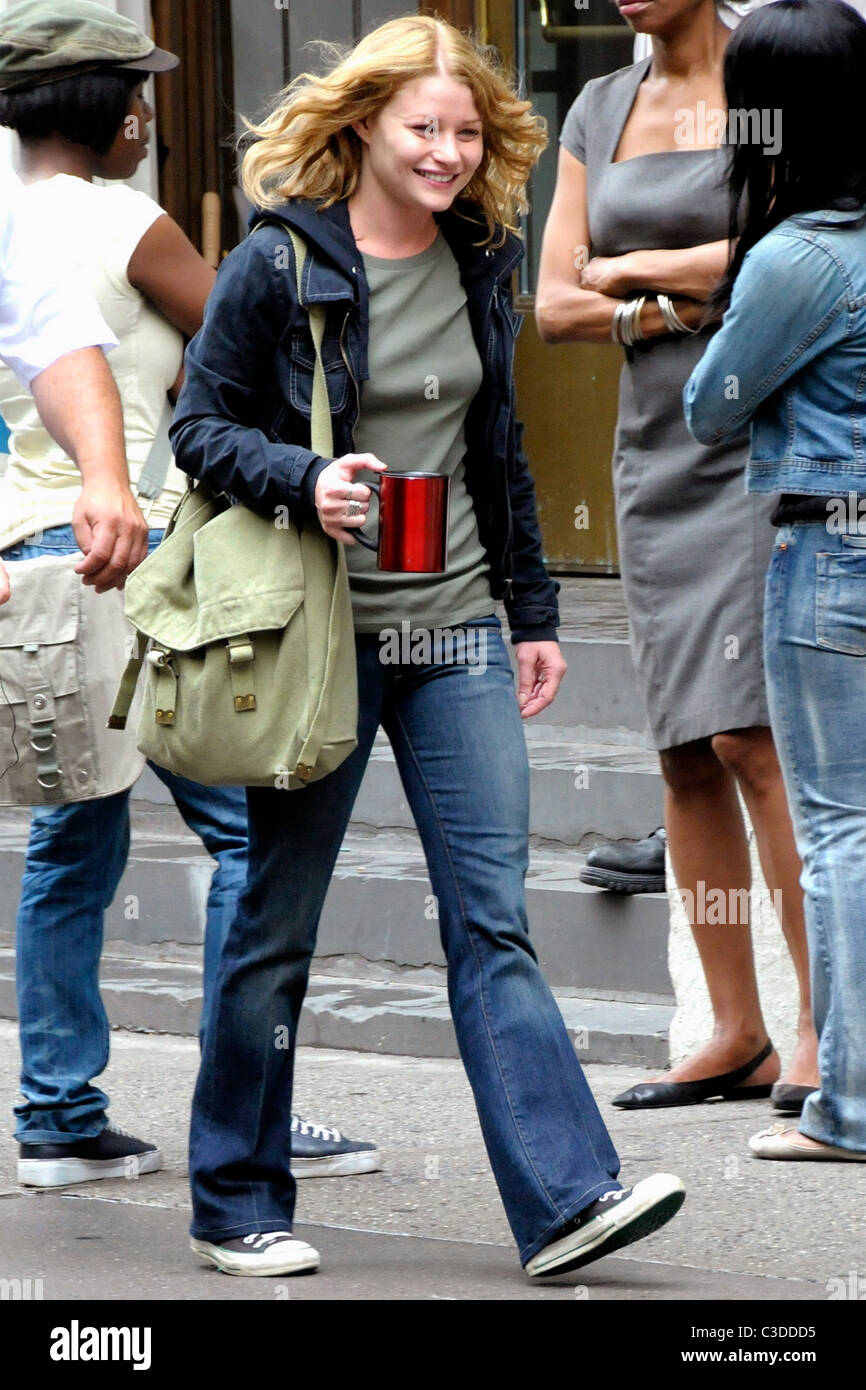 Emilie de Ravin on the set of her new film 'Remember Me' shooting on ...