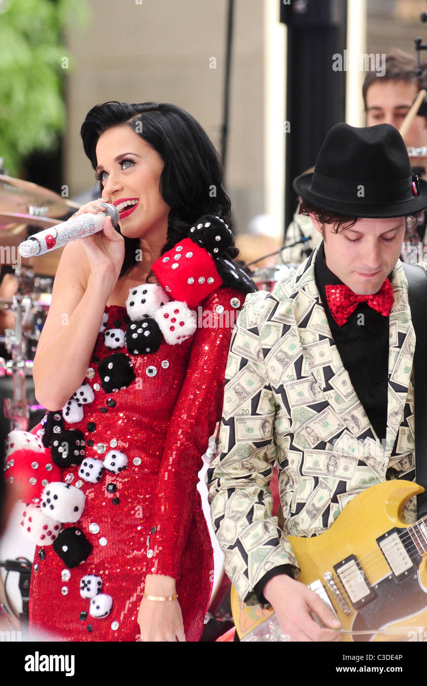 Katy Perry performing live on the 'Today Show's Summer Concert Series ...
