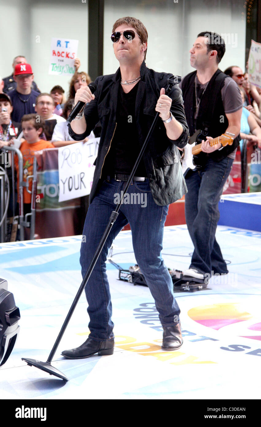 Rob Thomas performing live on the Today show's Summer Concert Series at ...