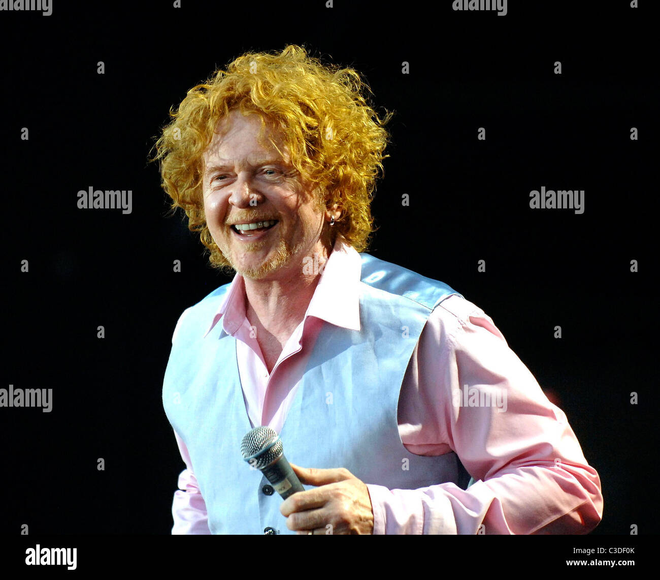 Mick Hucknall Simply Red performing live in concert at the Westerpark ...