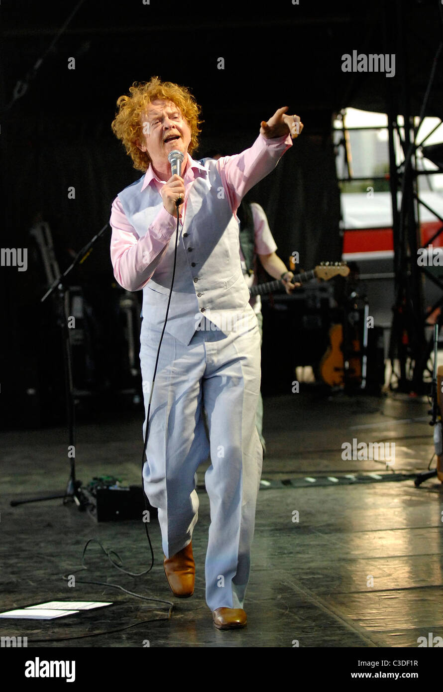 Mick Hucknall Simply Red performing live in concert at the Westerpark ...