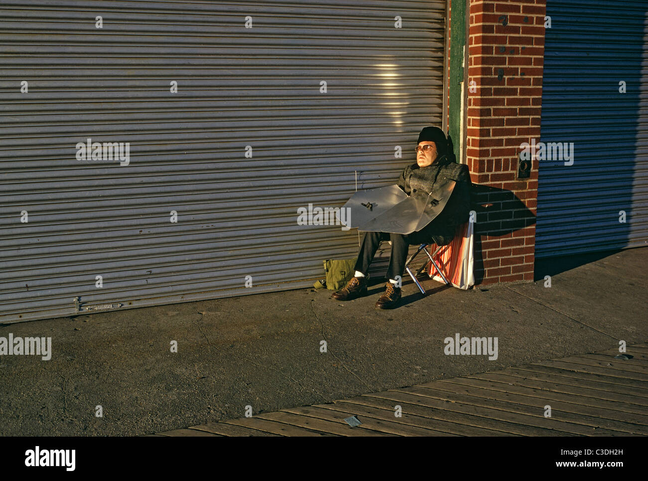 Sun Tan Reflector High Resolution Stock Photography and Images - Alamy