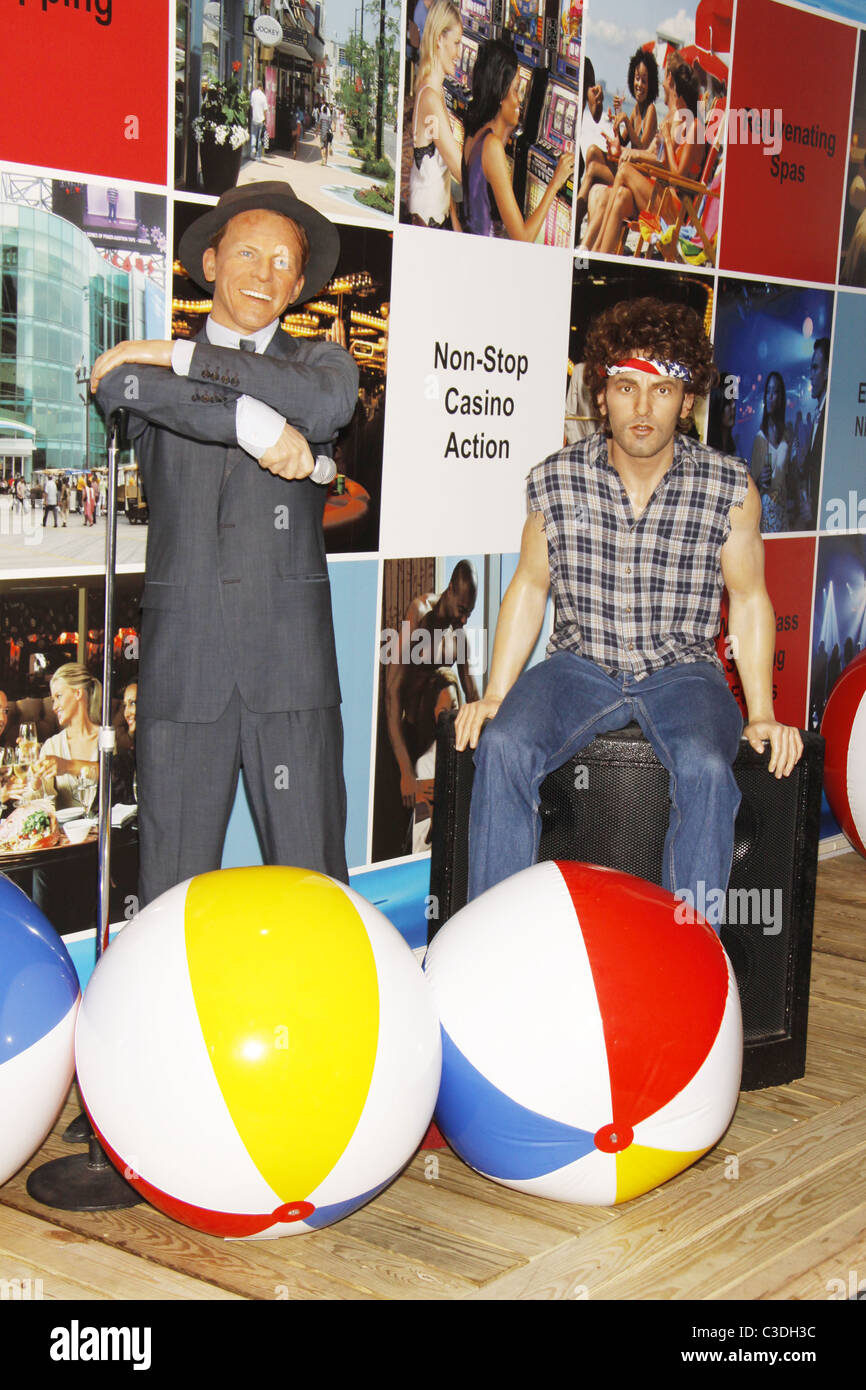 Frank Sinatra and Bruce Springsteen wax sculptures Madame Tussauds wax ...