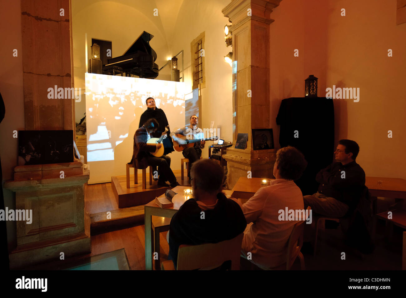 Fados hi-res stock photography and images - Alamy