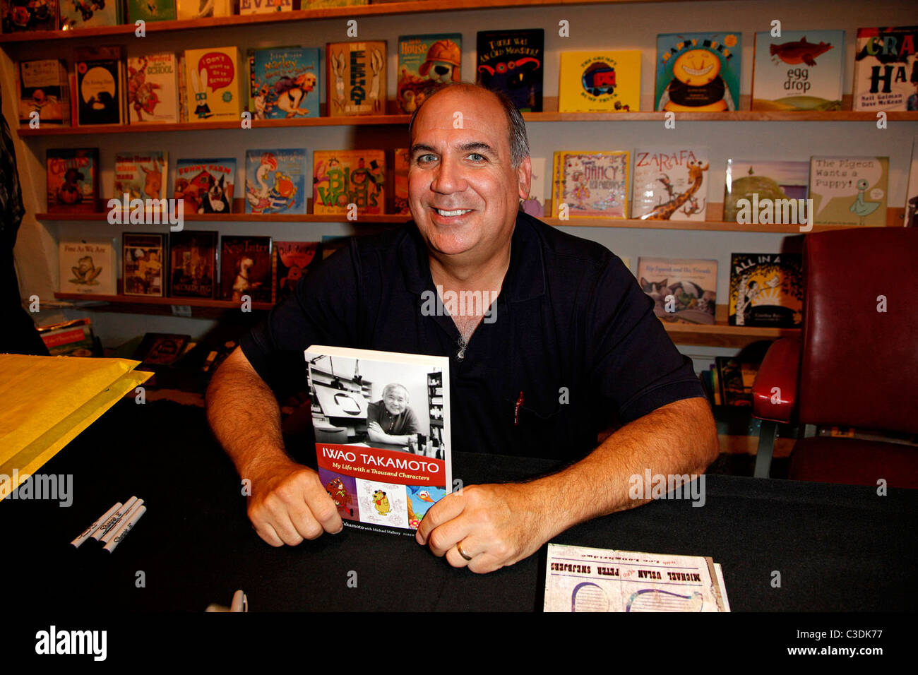 Michael Mallory Marvel artworks and the legends behind the comics meet ...