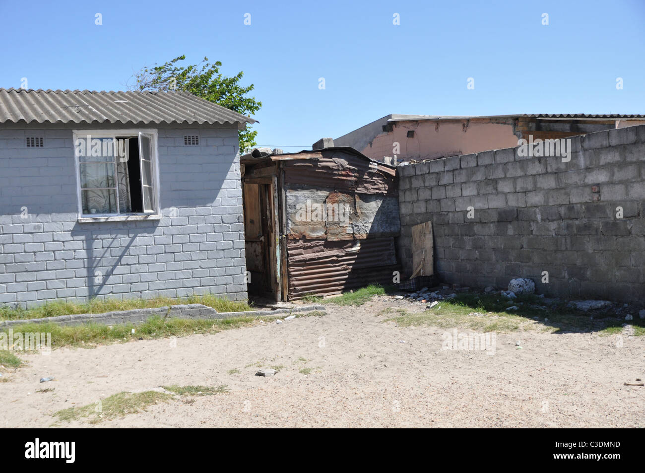 Township houses and sheds in Gugulethu, South Africa Stock Photo - Alamy