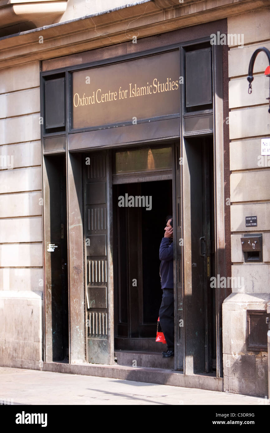 Centre for islamic studies hi-res stock photography and images - Alamy