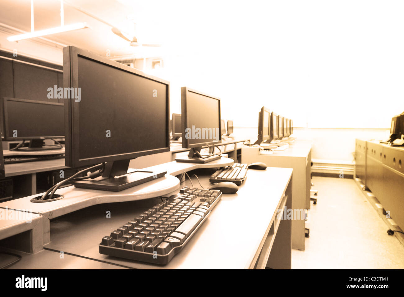 Workstation computers hi-res stock photography and images - Alamy