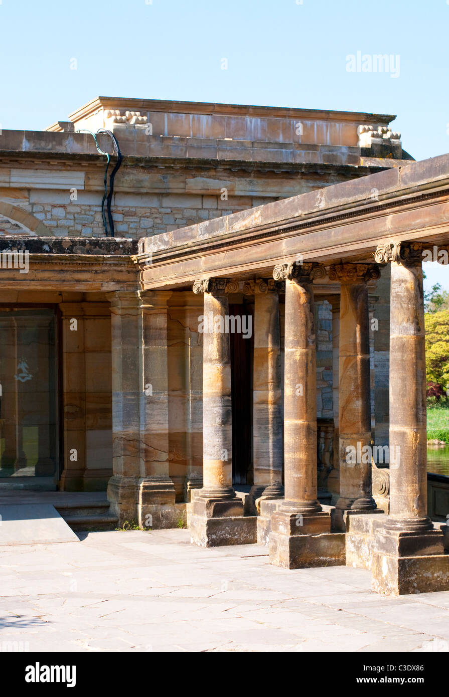 Italian columns hi-res stock photography and images - Alamy