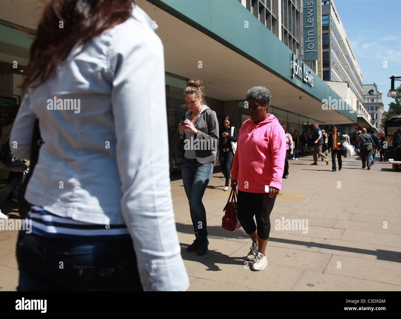 London street phones hi-res stock photography and images - Alamy