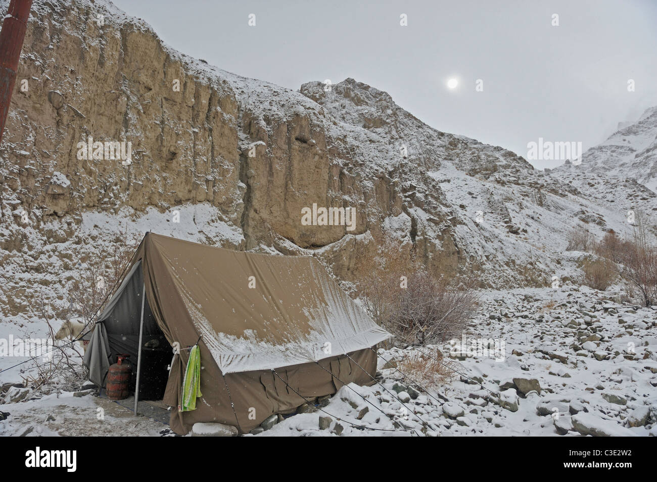 High altitude trekking camp in Hemis national park, Ladak, India Stock ...
