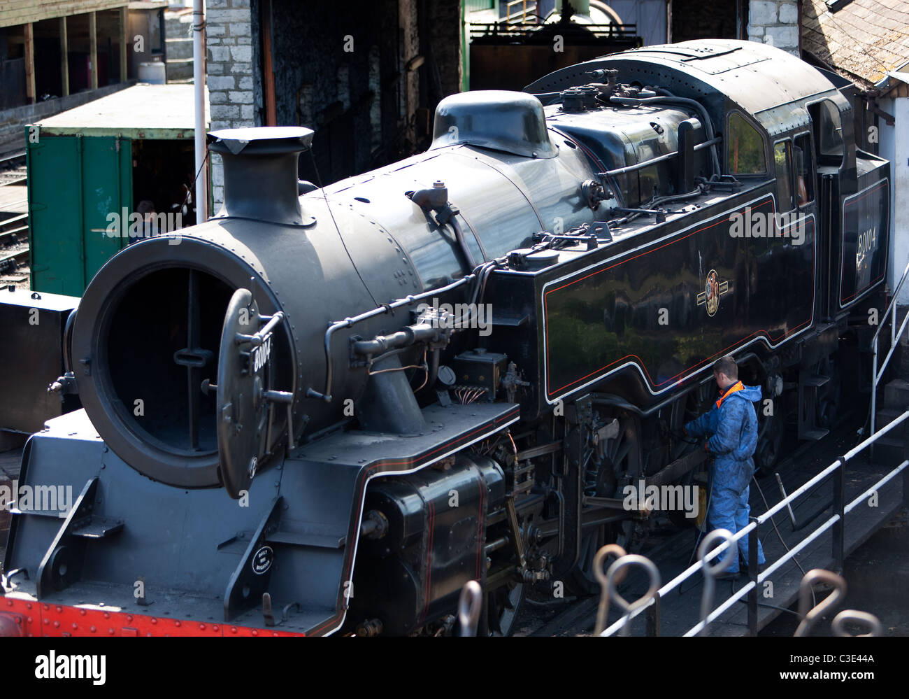 Train turntables hi-res stock photography and images - Alamy