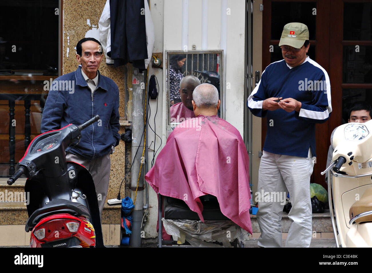 Barber shop vietnam hi-res stock photography and images - Alamy