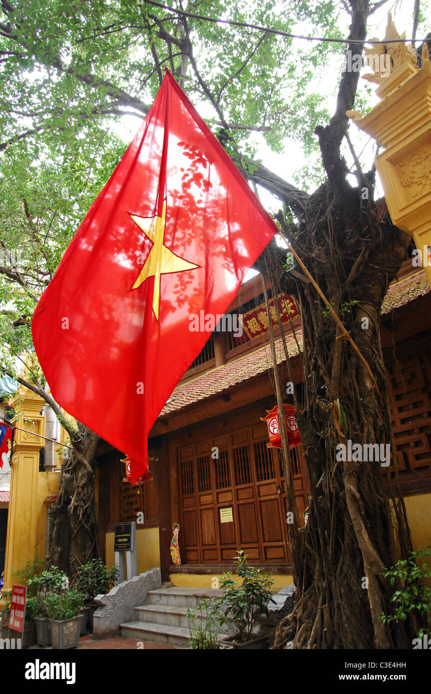 Vietnam Flag in Hanoi Stock Photo - Alamy