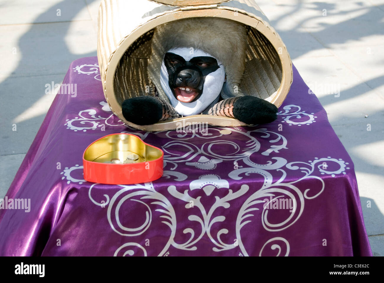 Stand still in South Bank London Stock Photo - Alamy