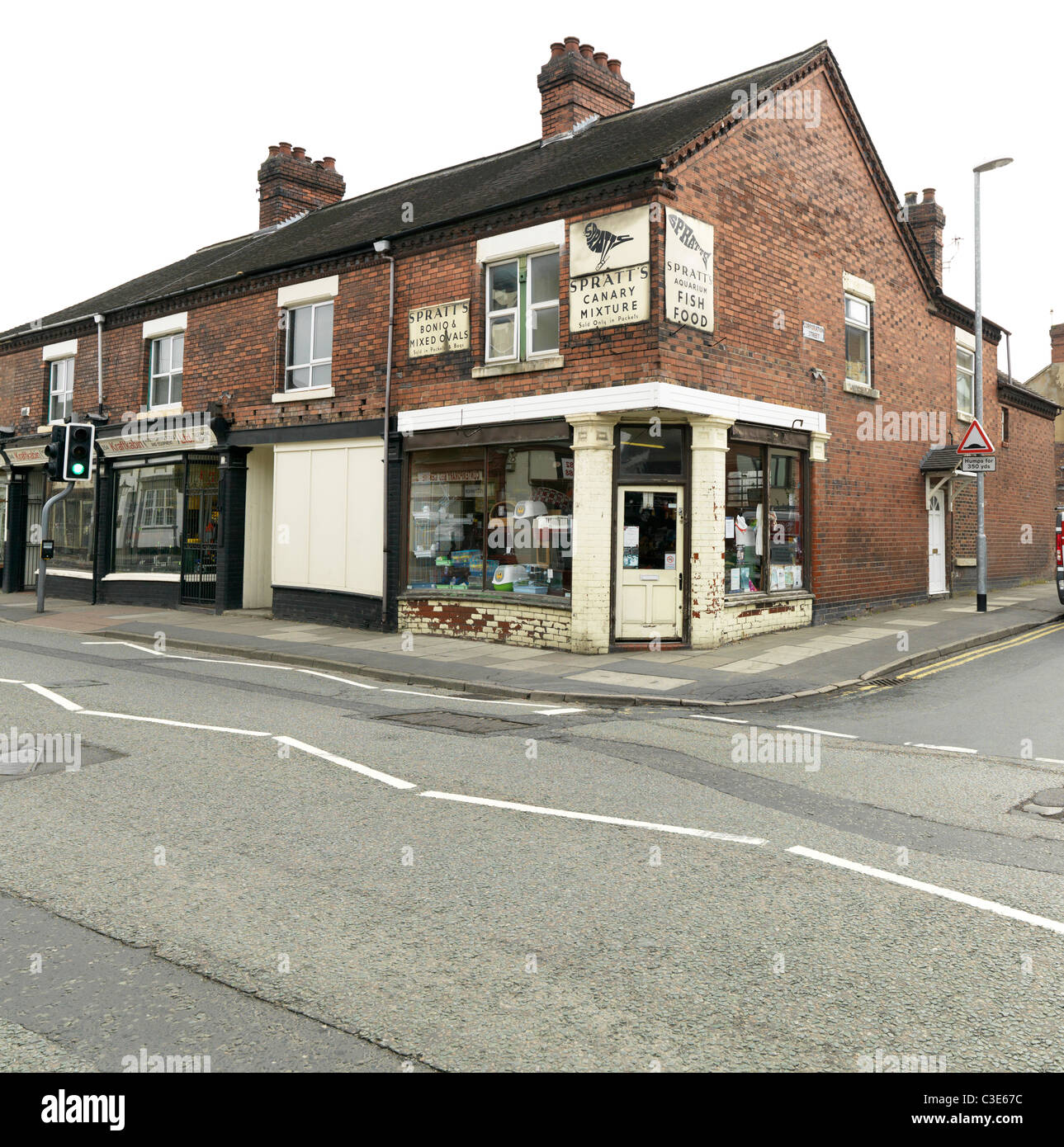 Old building signs hi-res stock photography and images - Alamy