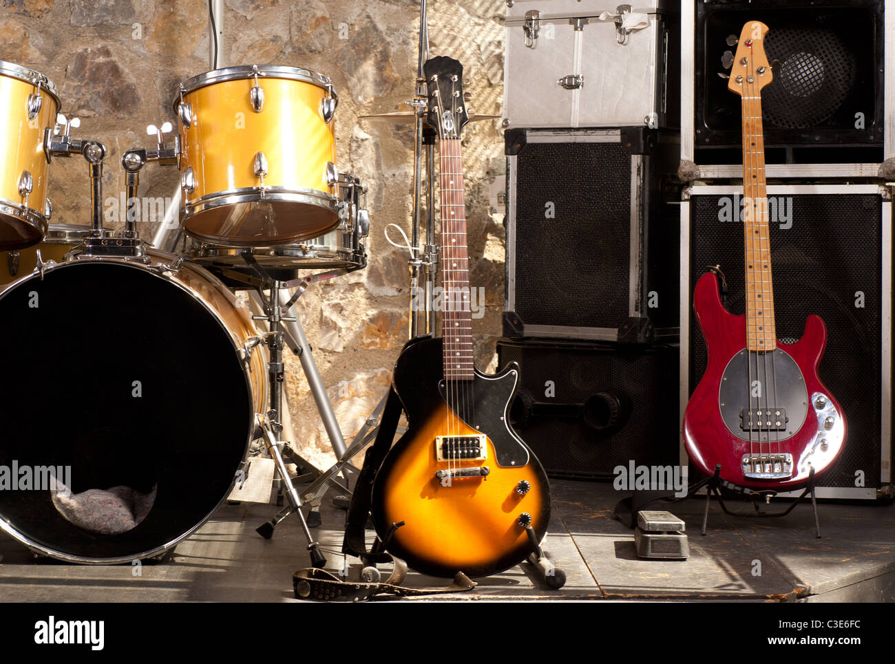 Instruments waiting on stage, ready for the gig Stock Photo - Alamy