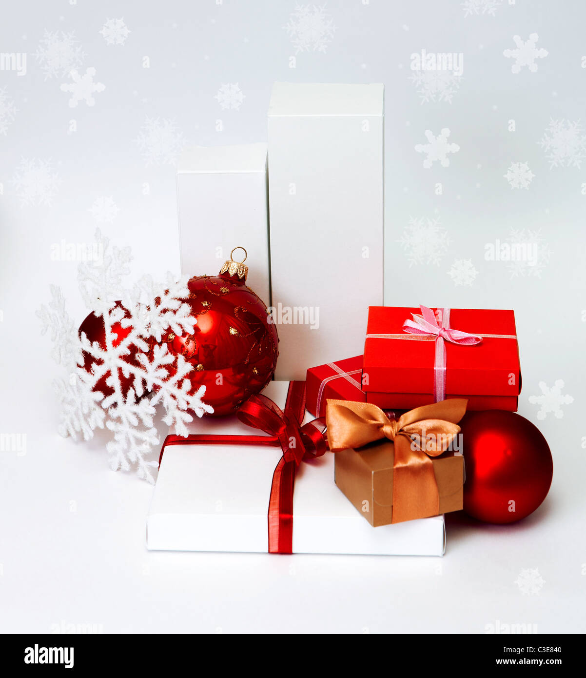 Presentbox hi-res stock photography and images - Alamy