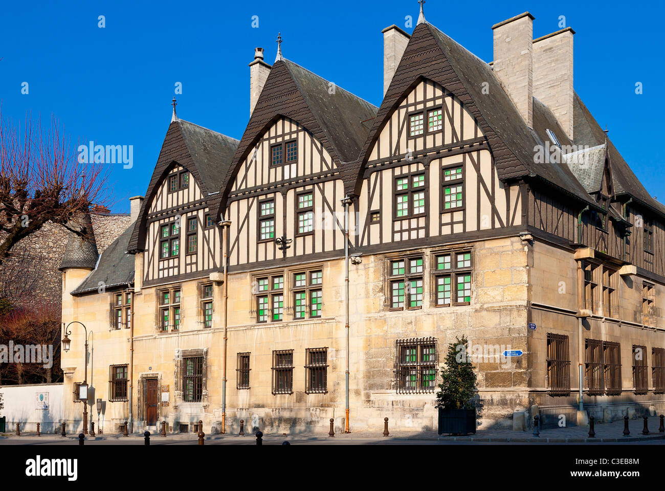 Europe, France, Marne (51), Place du Forum, Le Vergeur Museum, Reims ...