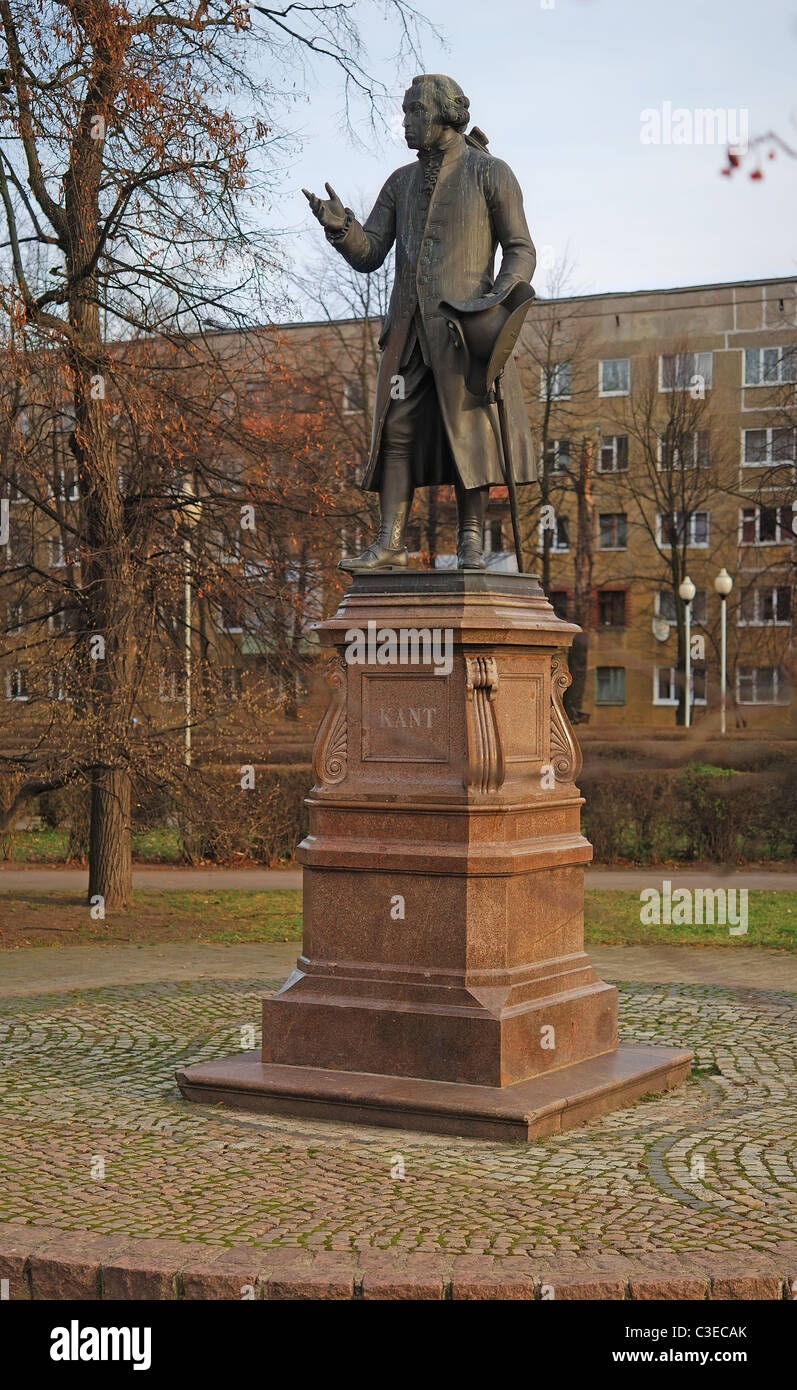 Monument to Immanuel Kant in Kaliningrad Stock Photo - Alamy