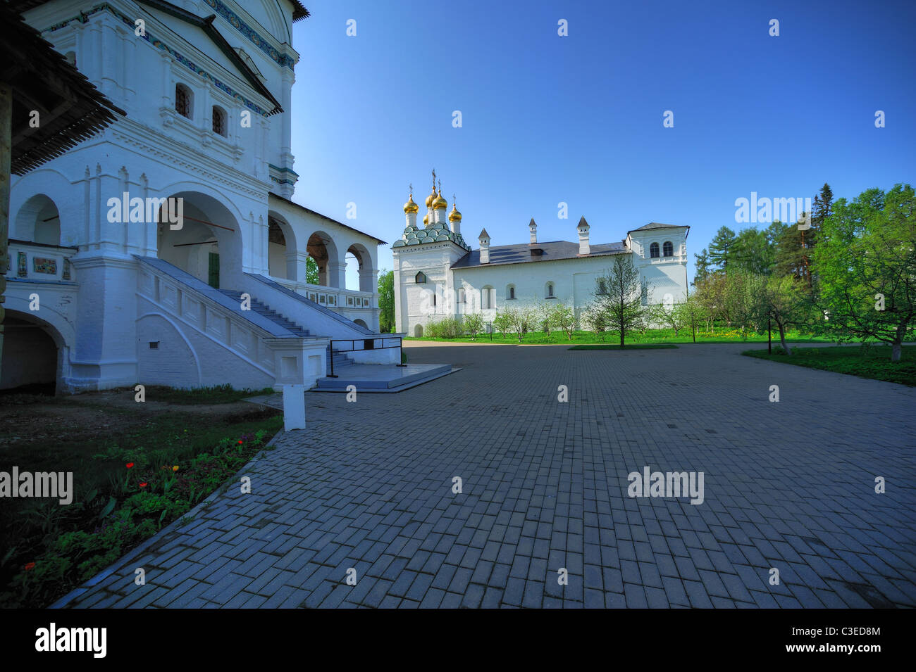 Russian orthodox monastery hi-res stock photography and images - Alamy