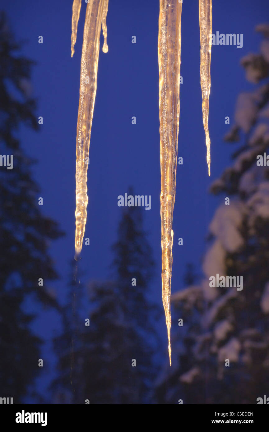 Ice crystals hanging hi-res stock photography and images - Alamy